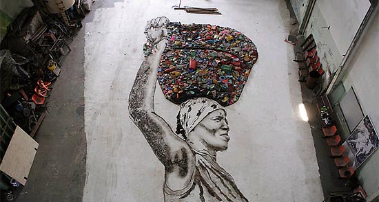 Folha.com - Livraria da Folha - Vik Muniz faz arte com lixo em documentário indicado ao Oscar ...
