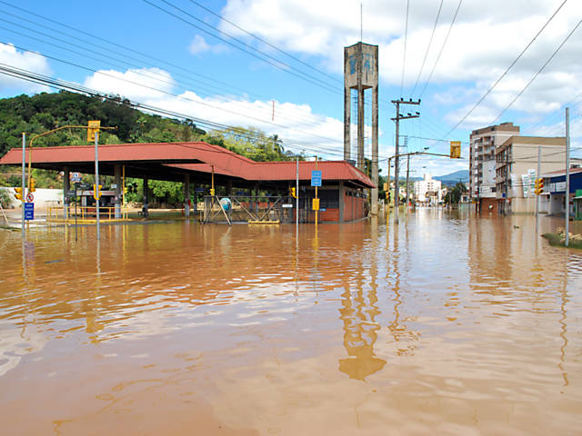 Chuvas Em Sc 27 04 2018 Cotidiano Fotografia Folha De S Paulo