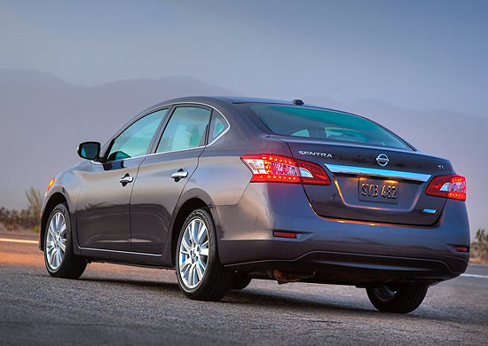 Folha de S.Paulo - Classificados - Veículos - Novo Sentra prioriza o ...