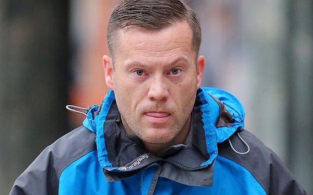 F5 - Humanos - Noivo é condenado por alarme falso de bomba em local de ...