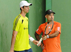 Larri promete rotina dura para Bellucci - 03/01/2011 - Esporte - Folha ...