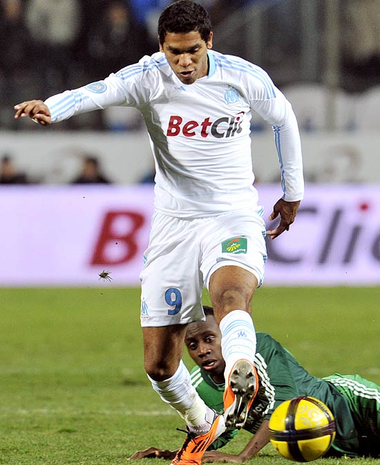 Folha.com - Esporte - Brandão retorna ao Brasil após depoimento sobre ...