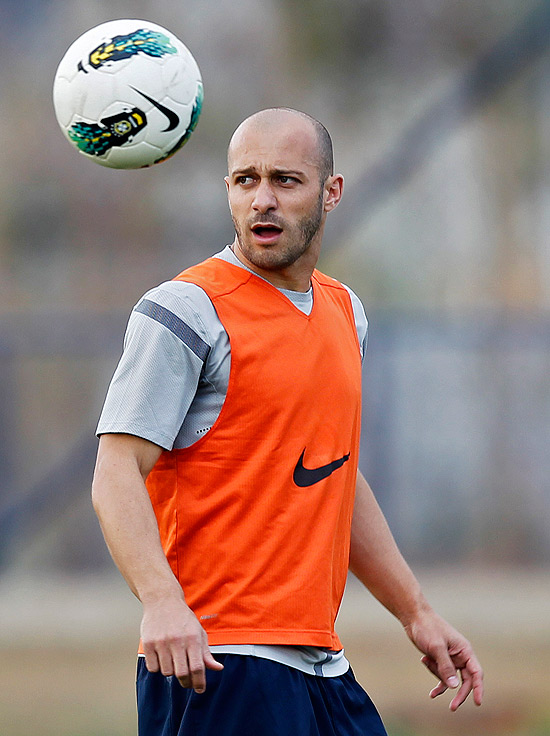 Alessandro será o capitão do Corinthians no Mundial - 06/11/2012 ...