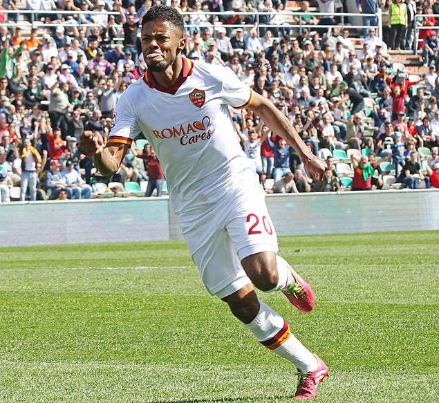 São Paulo assina com lateral Michel Bastos até fim de 2015 - 13/08/2014 ...