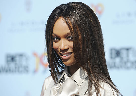 Tyra Banks vai escrever romances de fantasia - 12/05/2010 - Ilustrada ...