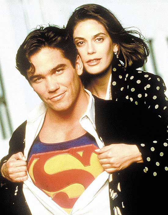 Teri Hatcher entra em "Smallville" como mãe de Lois Lane | Fórum Valinor
