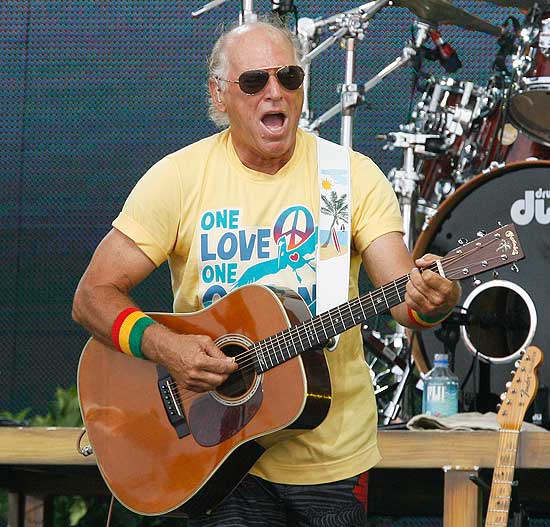 Cantor Jimmy Buffett está bem depois de cair do palco - 26/01/2011 ...
