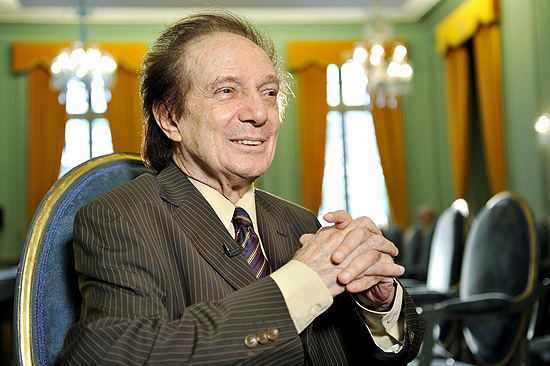 Folha de S.Paulo - Ilustrada - Eduardo Portella é celebrado com ...