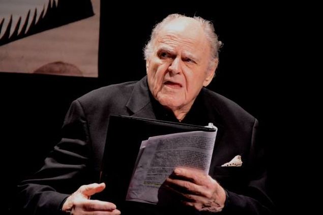 Morre George S. Irving, ator conhecido por papéis na Broadway, aos 94 ...