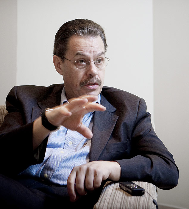 'Falta força à reação do governo à crise', afirma economista americano ...