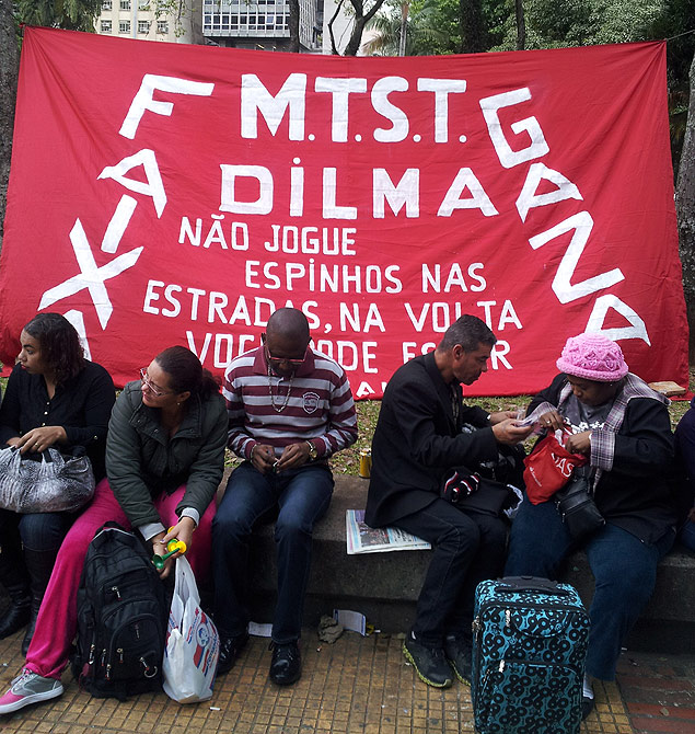 'É sim ou sim', diz líder dos sem-teto em ato por emenda ao Plano ...