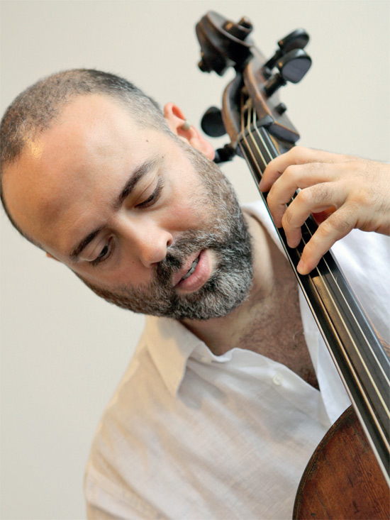 Após queda, violoncelista fratura pulso e sai de espetáculo - 01/05 ...
