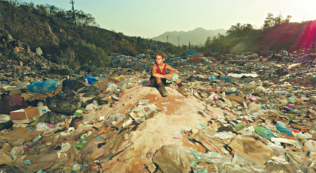 'Trash' escala atores de comunidades do Rio - 09/10/2014 - Ilustrada ...