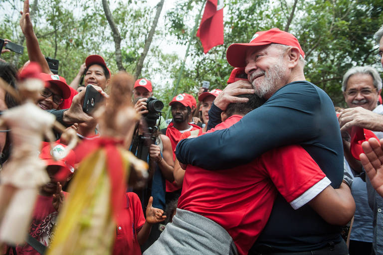 Lula em Minas Gerais - 07/04/2019 - Poder - Fotografia - Folha de S.Paulo Lula em Minas Gerais - 07/04/2019 - Poder - Fotografia - Folha de S.Paulo
