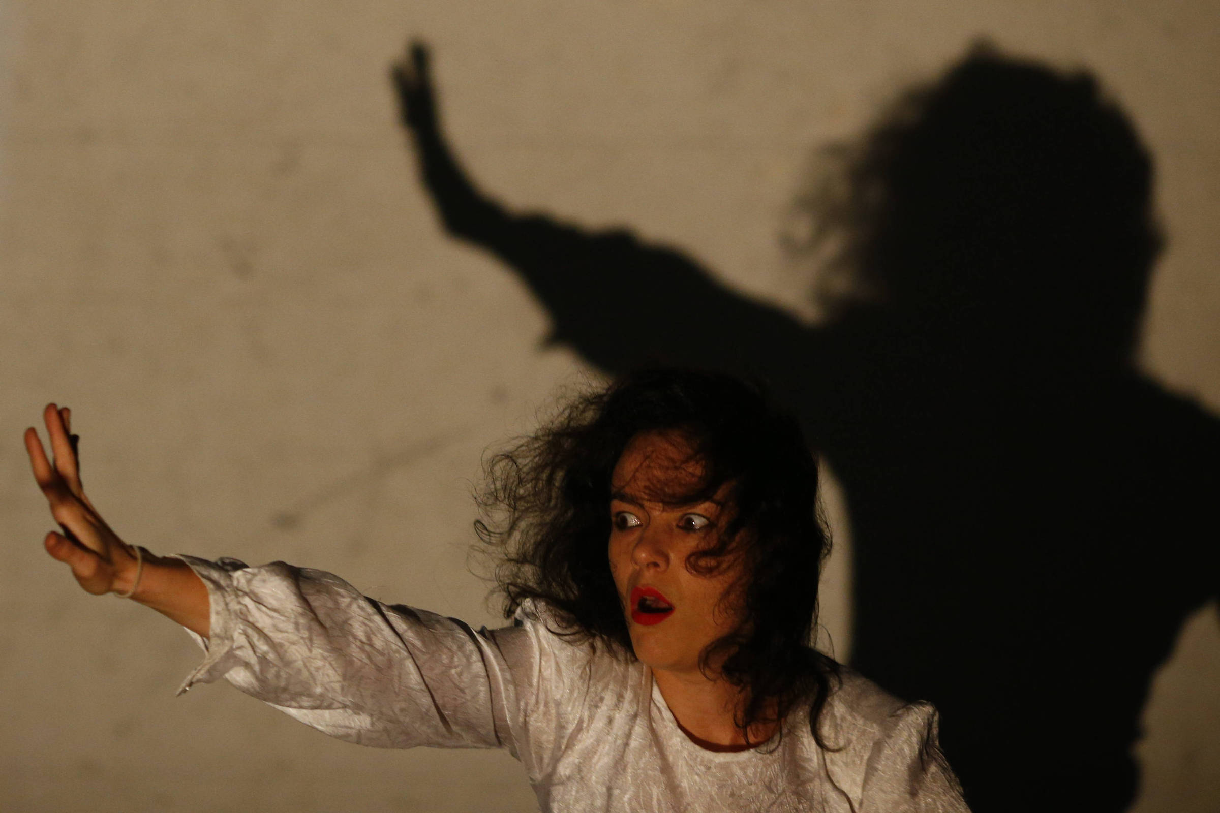 Do Mito à Reconstrução De Pina Bausch Por Morena Nascimento 14 04