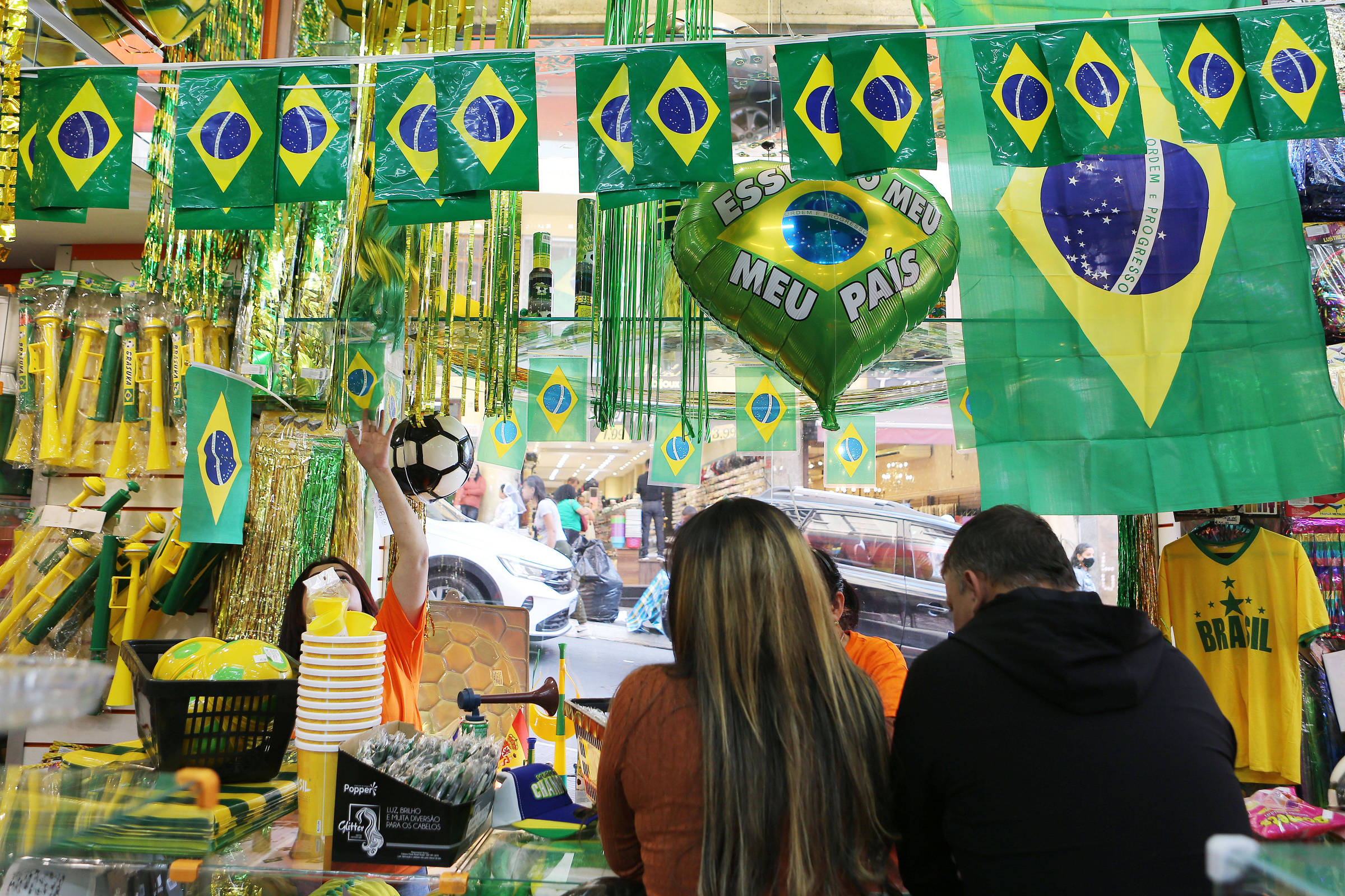 Lojas Da 25 De Mar o Vendem Produtos Para Copa Do Mundo 02 09 2022