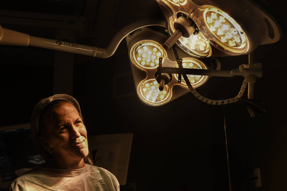 SUS oferece congelamento de óvulos para mulher com câncer - 13/04/2024 - Equilíbrio e Saúde - Folha