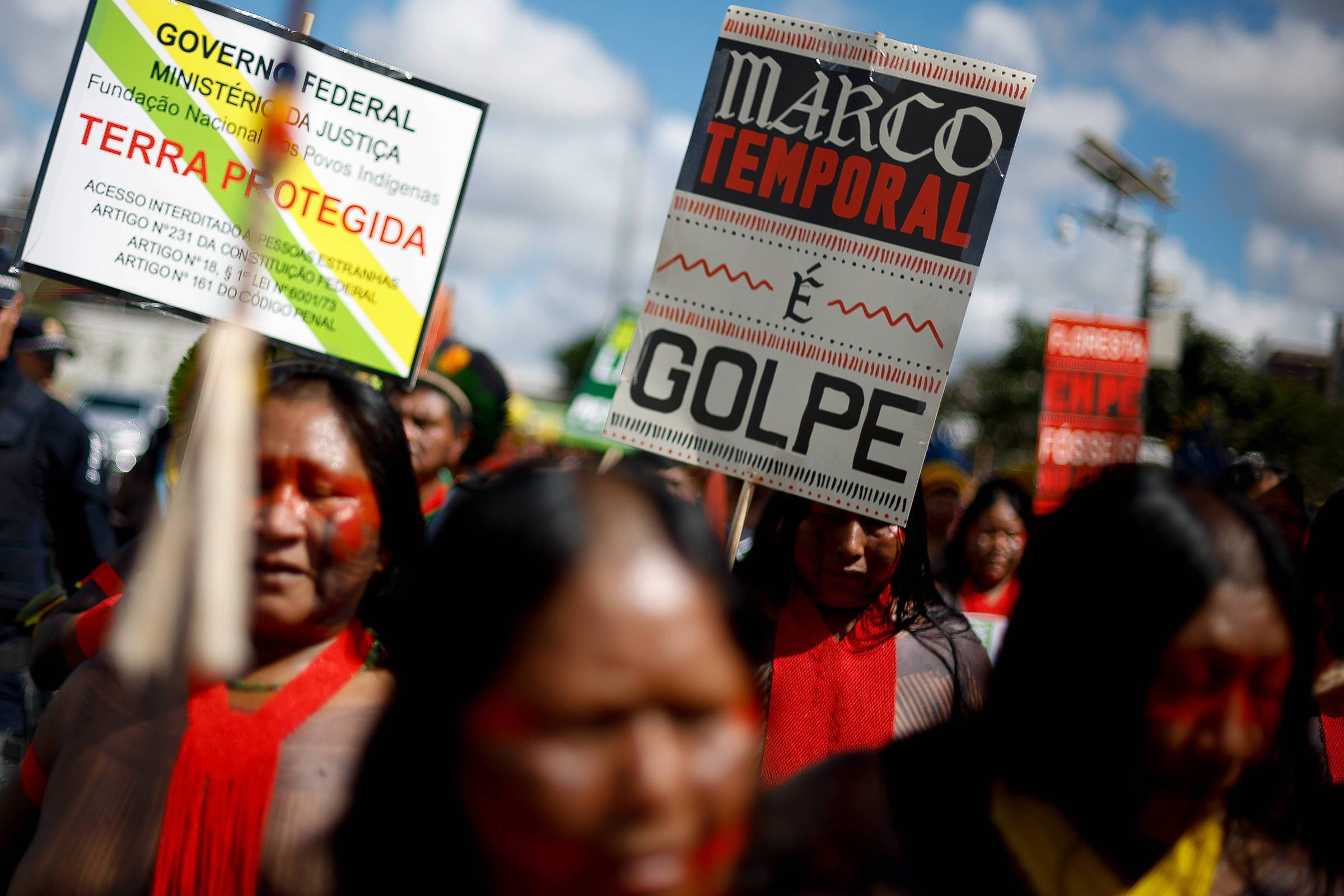 Indígenas Marcham Pela Demarcação De Terras Até Congresso 23 04 2024