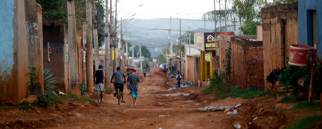 IBGE: 2ª maior favela, Sol Nascente (DF) quer ser cidade - 08/11/2024 - Cotidiano - Folha