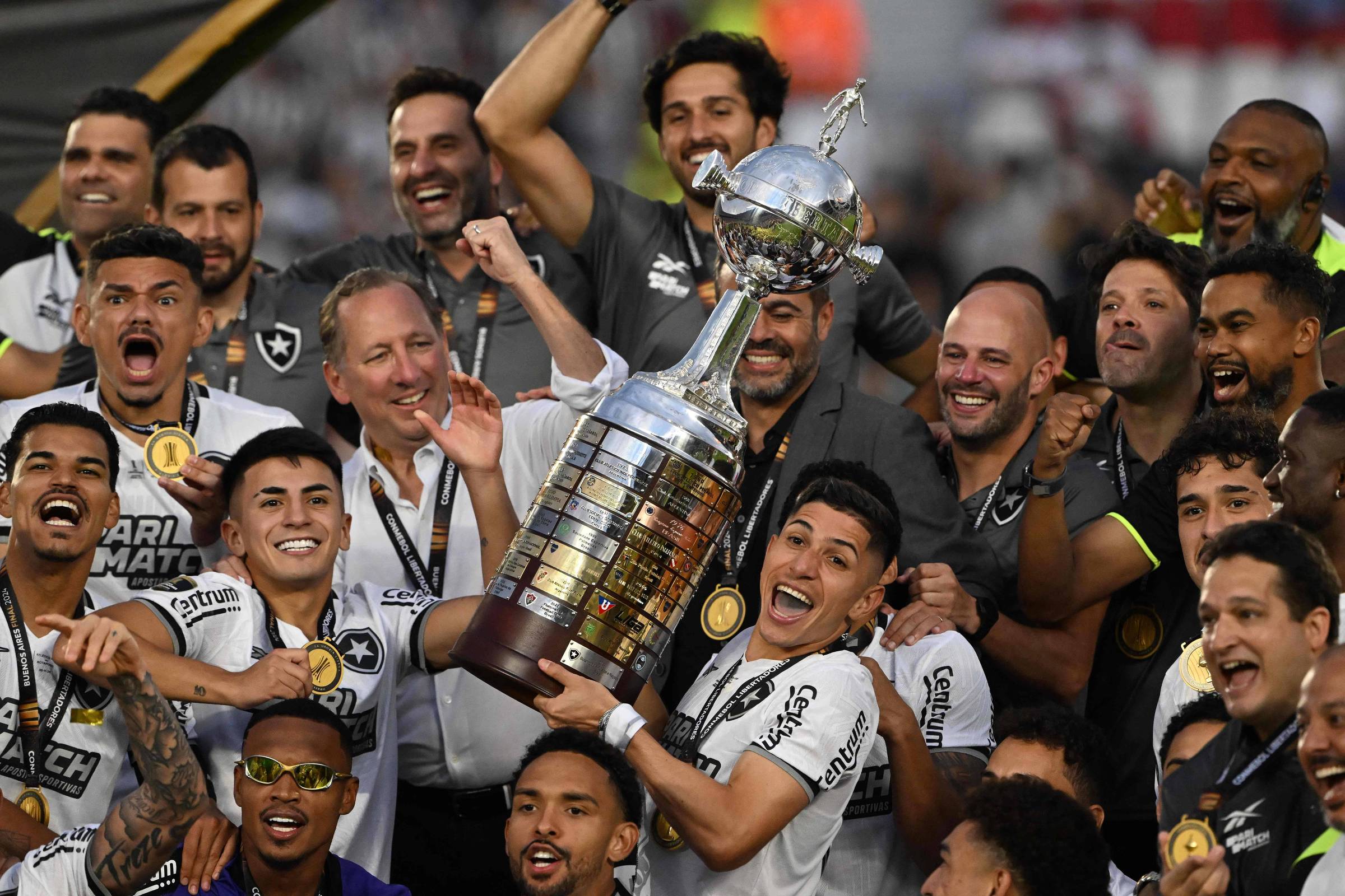 Libertadores: Baixe o pôster do Botafogo campeão - 30/11/2024 - Esporte ... Libertadores: Baixe o pôster do Botafogo campeão - 30/11/2024 - Esporte ...