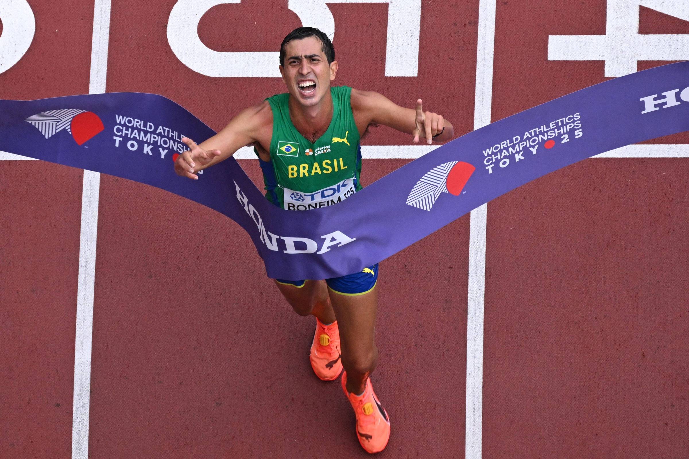 Caio Bonfim é campeão mundial na marcha de 20 km - 19/09/2025 - Esporte - Folha
